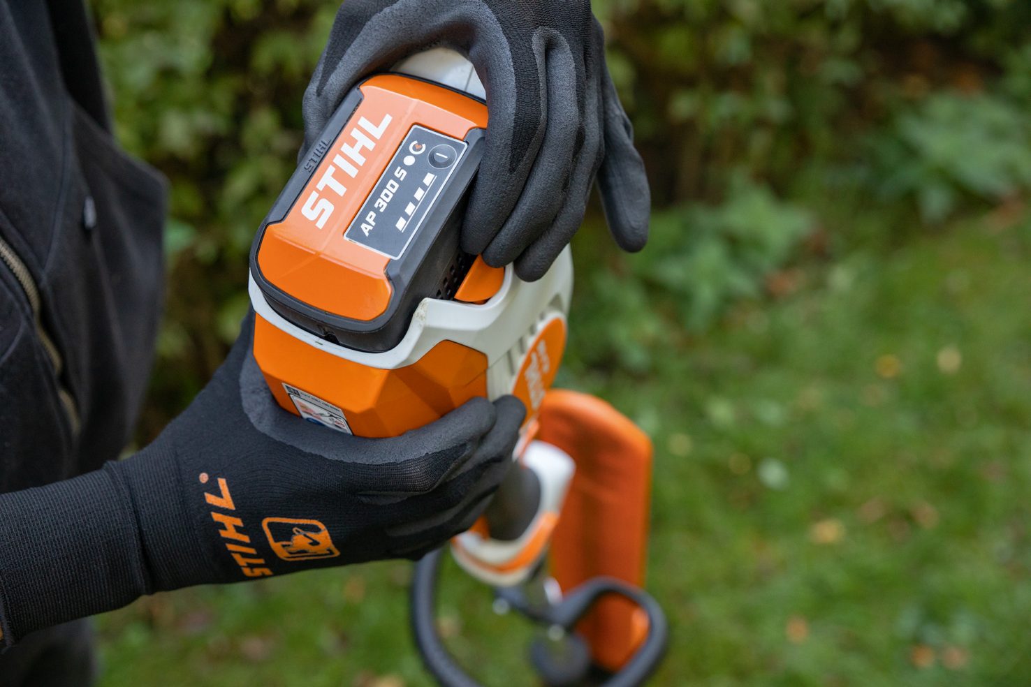 WHICH STIHL BATTERY RANGE IS BEST FOR YOU? – Majors Forest and Lawn